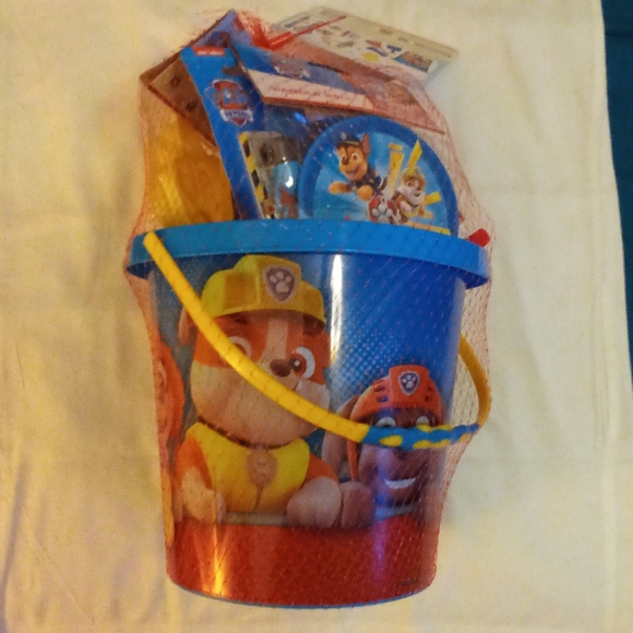 Nickelodeon | Toys | Paw Patrol Springsummerfall Activity Fun Bucket ...